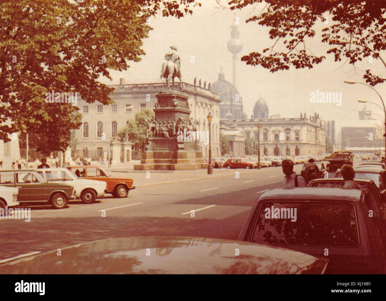 This photo series from the 1970s captures life in Berlin, providing a ...