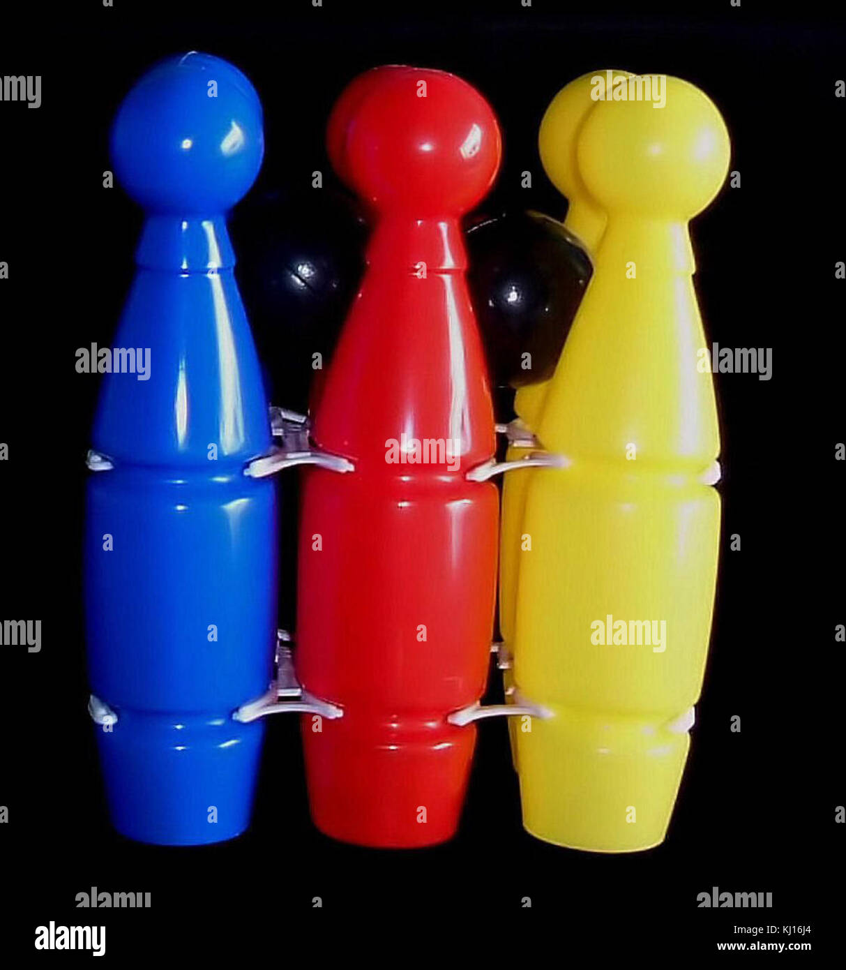 Set bowling balls pins hi-res stock photography and images - Alamy