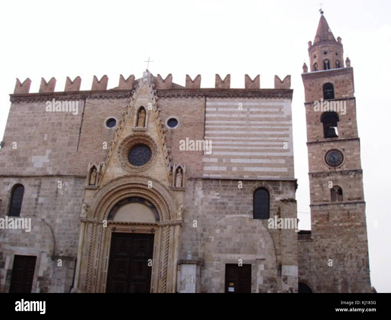 Duomo di Teramo Stock Photo - Alamy