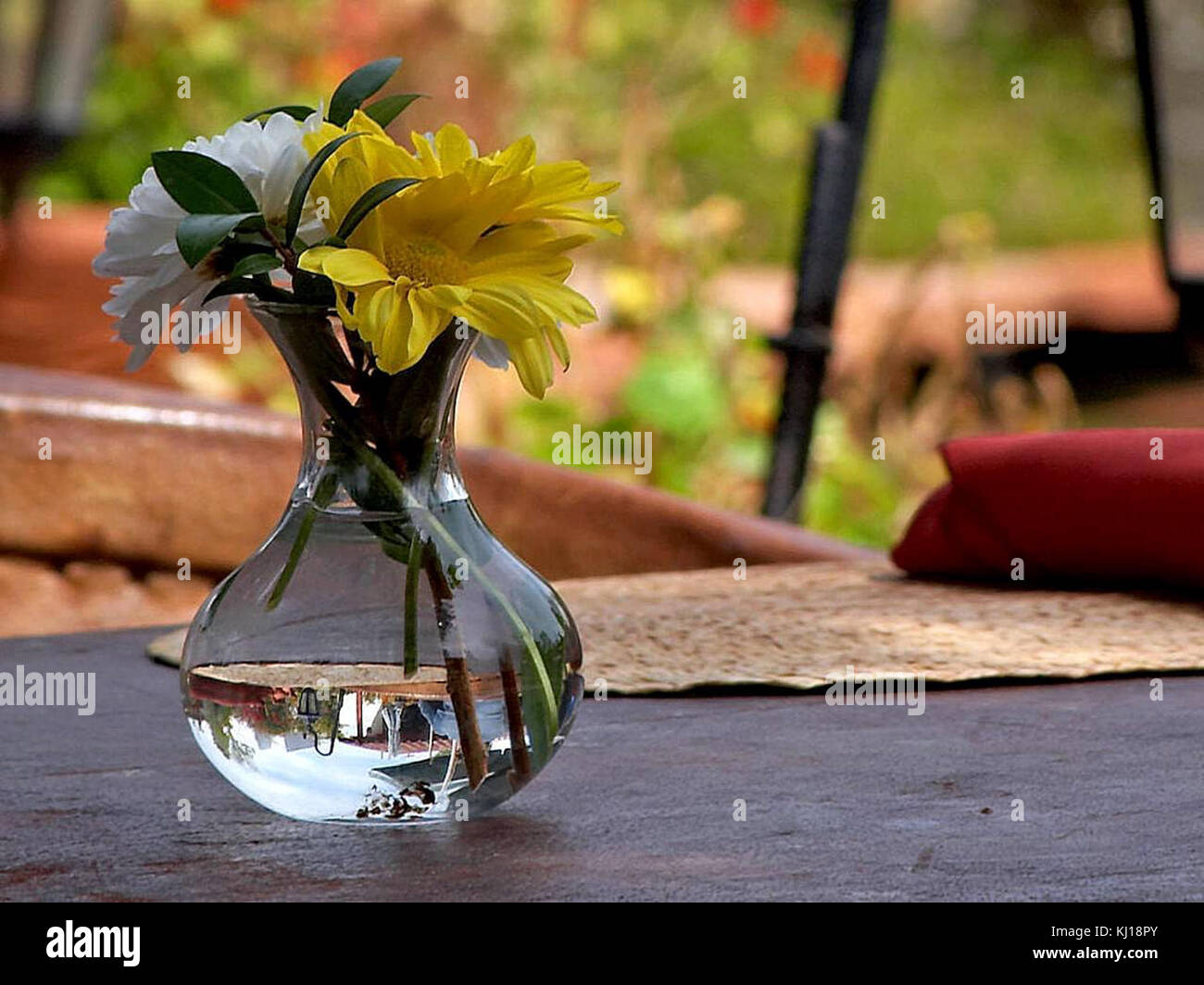 Flowers tables vase Stock Photo - Alamy