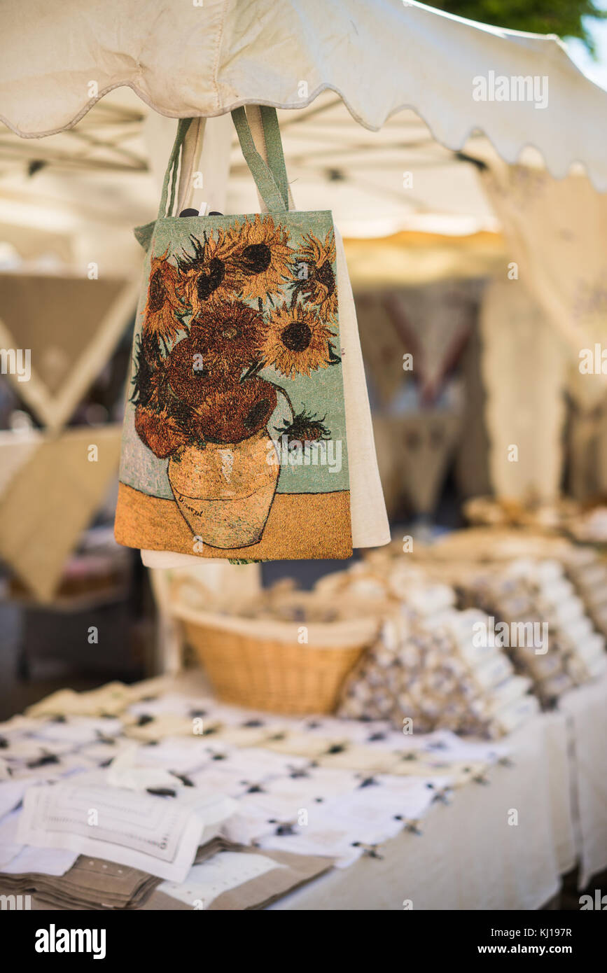 Street market, Gordes, Provence, France, Europe Stock Photo - Alamy