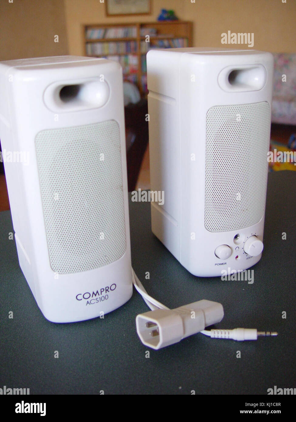 PC speakers adapter plug and 35mm audio plug Stock Photo - Alamy