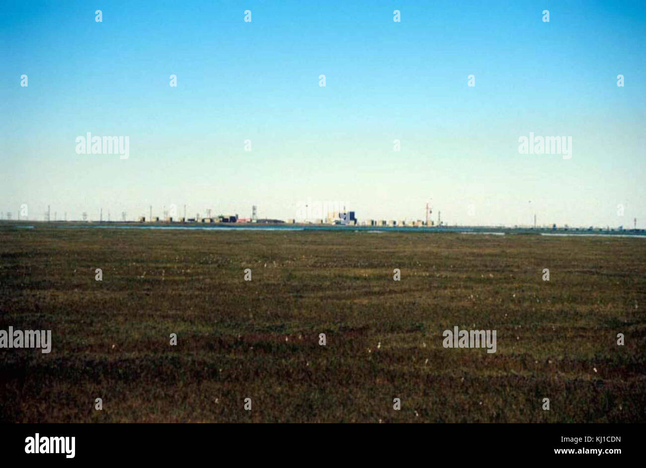 North slope oil production Stock Photo - Alamy
