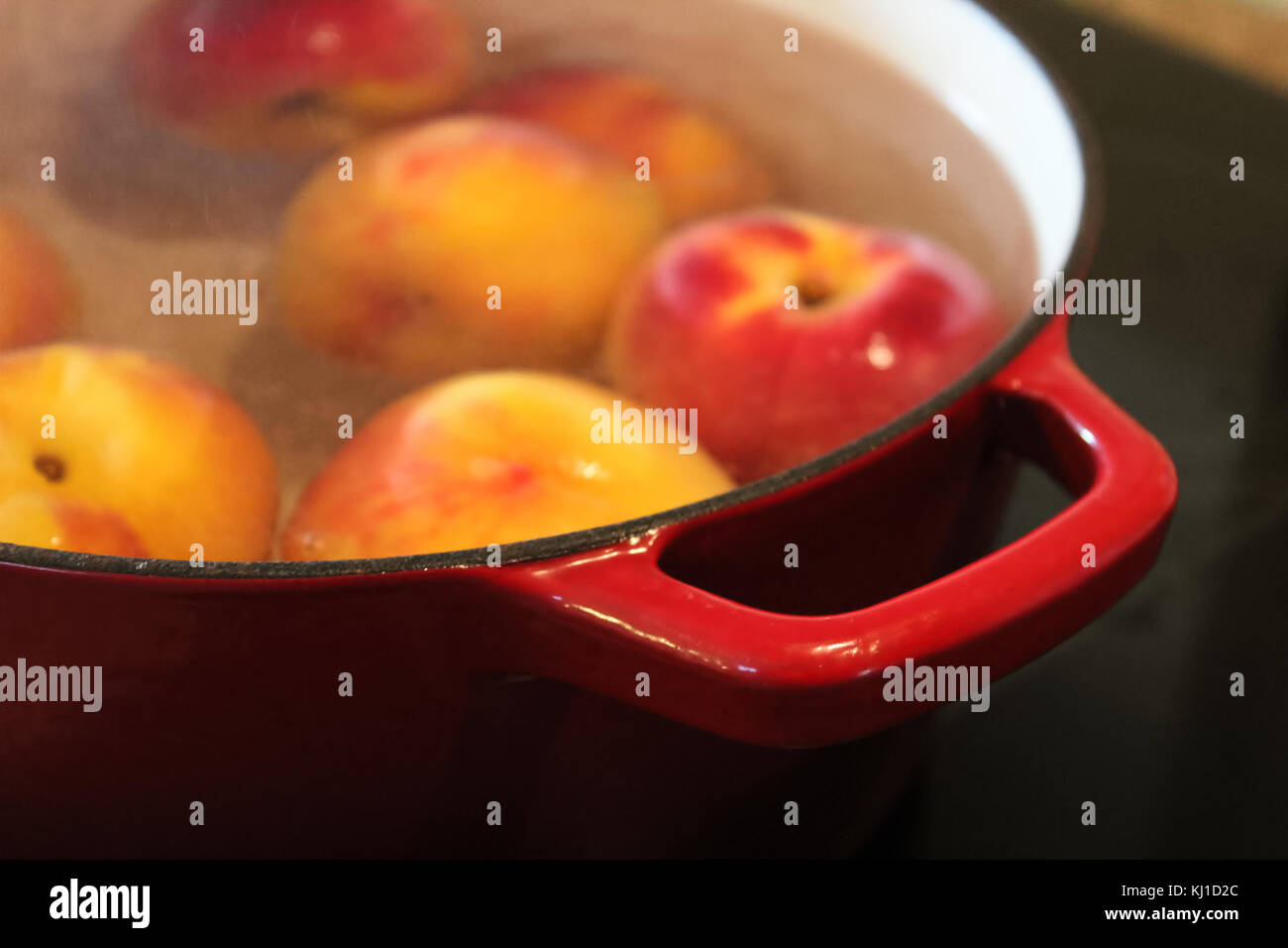 Blanching peaches hi-res stock photography and images - Alamy