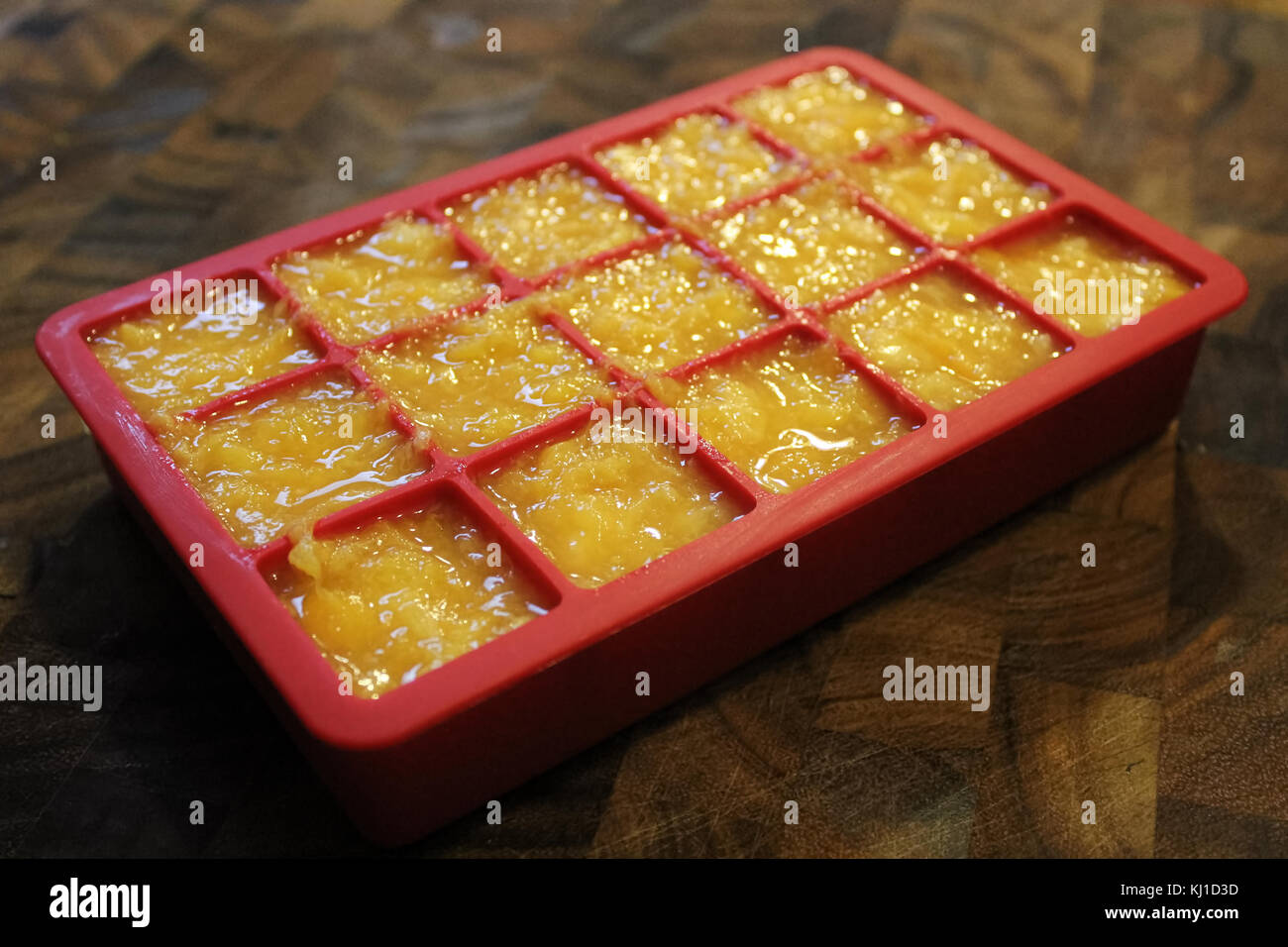 Prepare fruit puree hi-res stock photography and images - Alamy