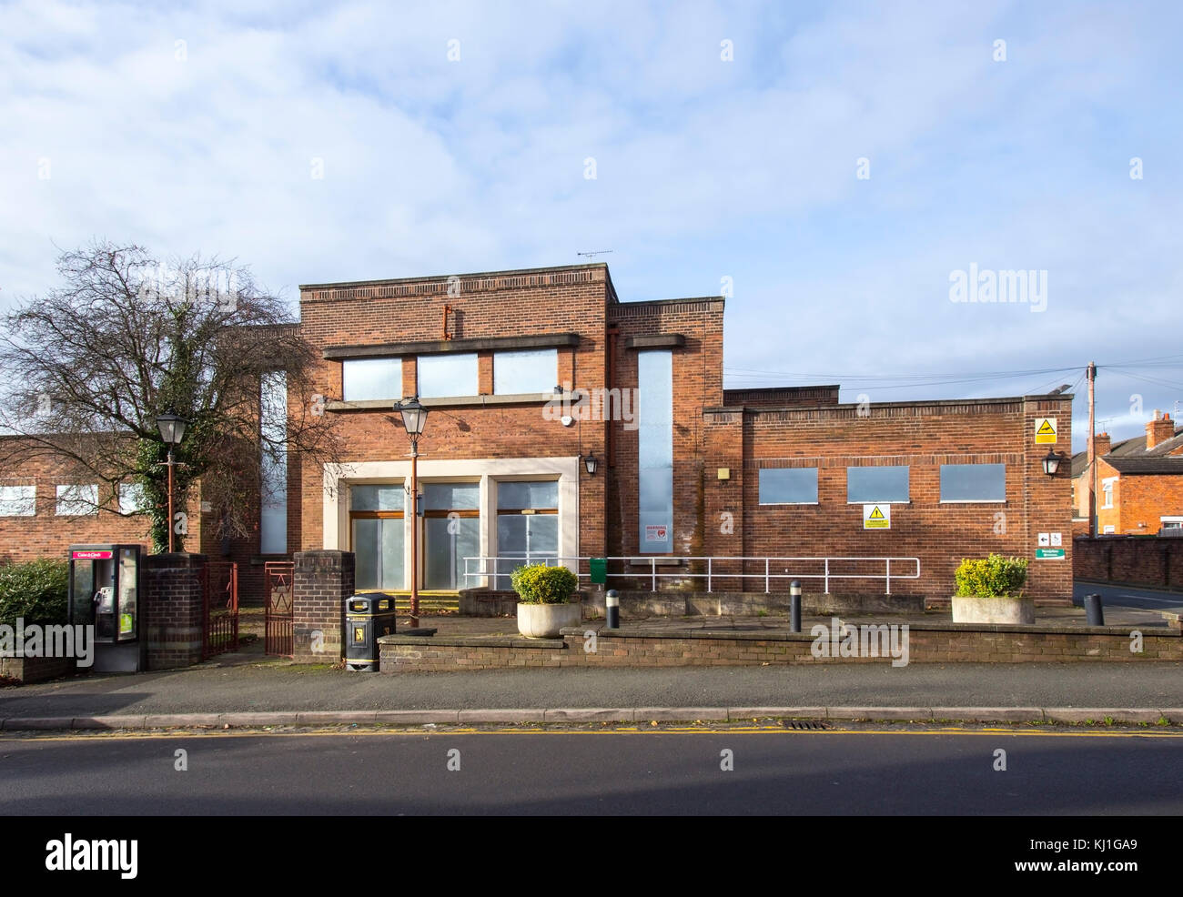 Public swimming baths hi-res stock photography and images - Alamy