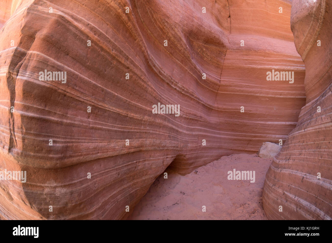 Layered sandstone in Huntress Canyon, Kanab, Utah Stock Photo - Alamy