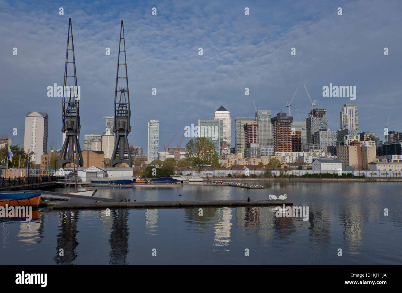 Clippers Quay luxury private marina development with Canary Wharf ...