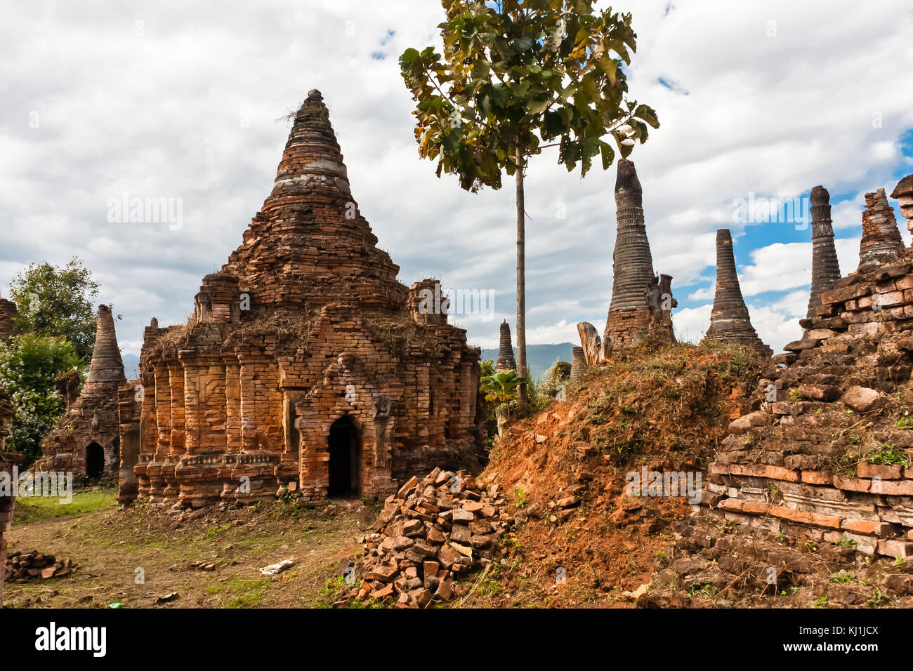 Samkar village hi-res stock photography and images - Alamy