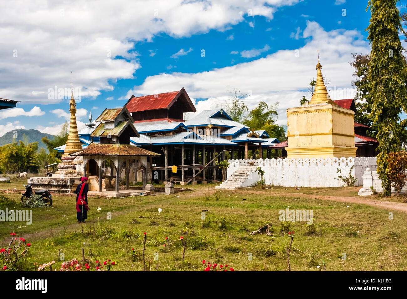 Myanmar monastery hi-res stock photography and images - Alamy