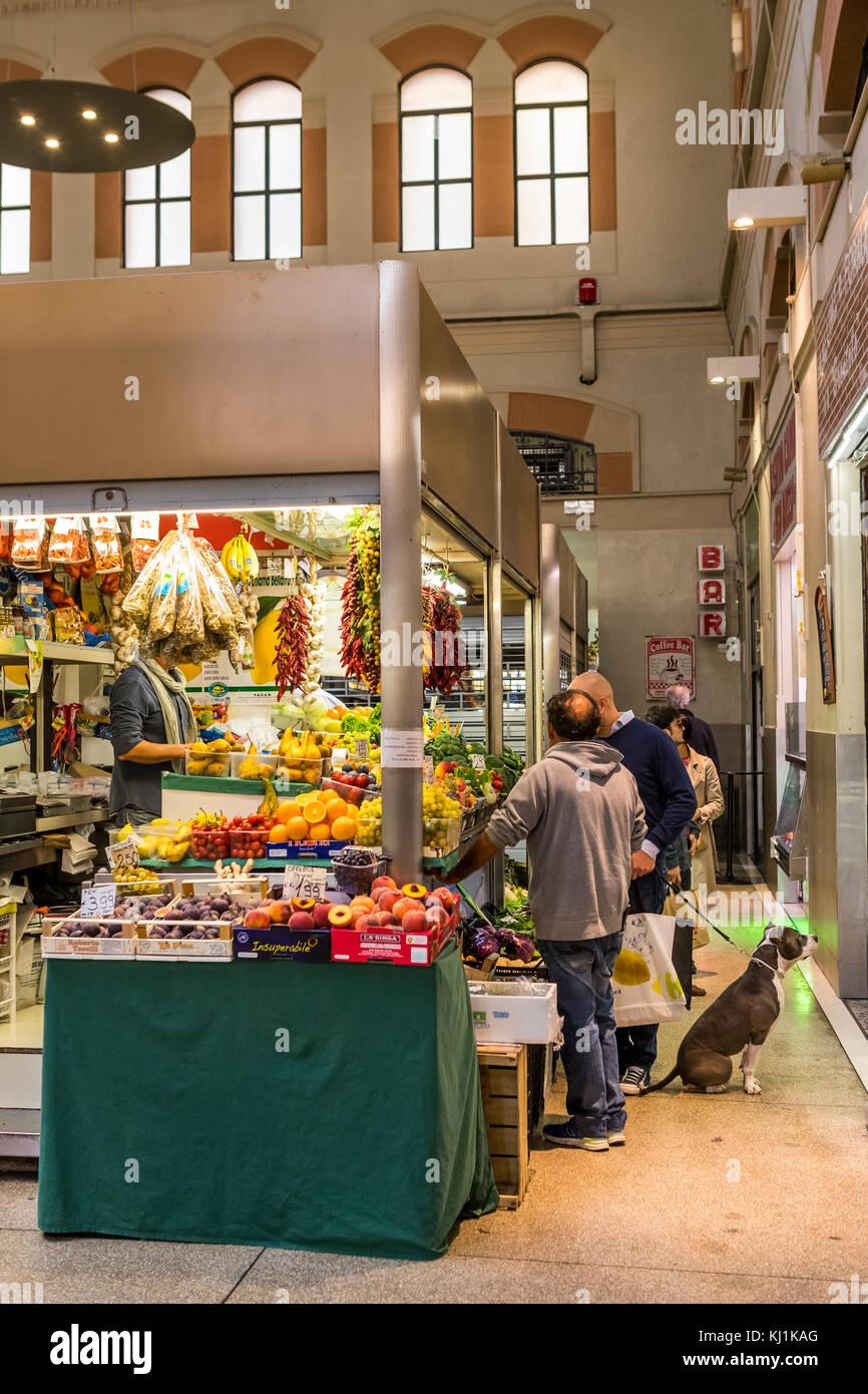 Medieval butchers market hi-res stock photography and images - Alamy