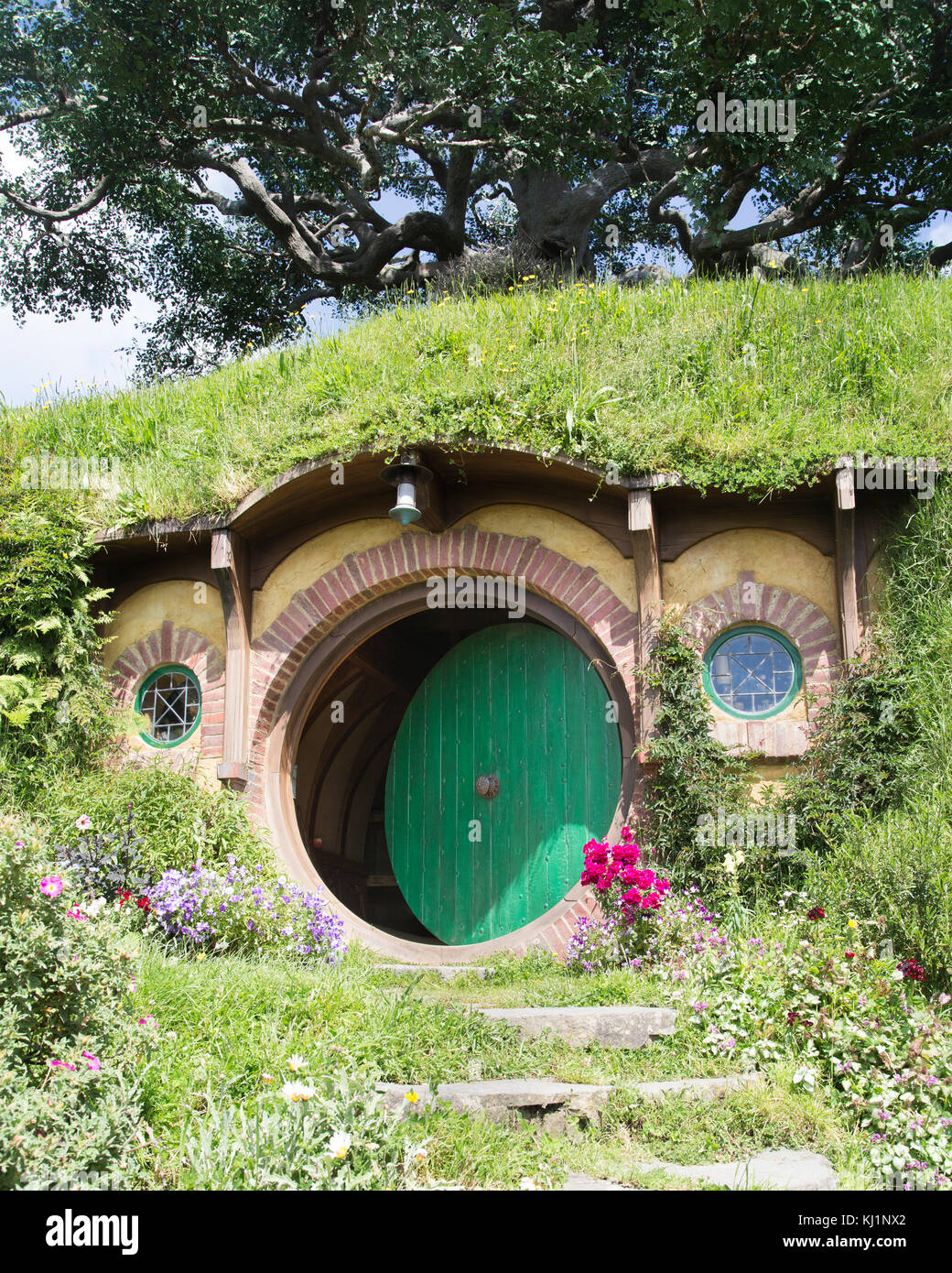 Bilbo Baggins Door Stock Photos & Bilbo Baggins Door Stock Images - Alamy