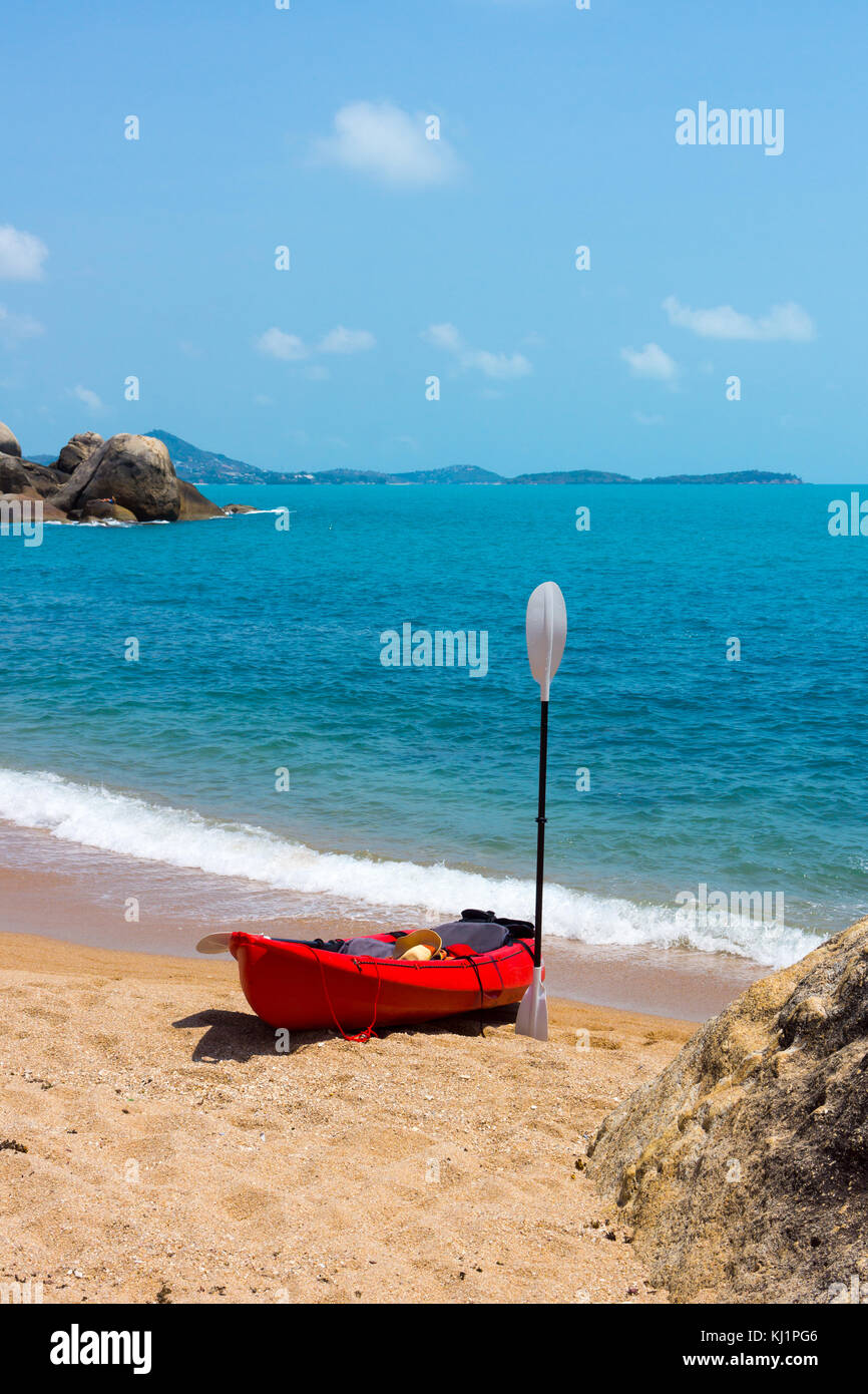 Kayak beach hi-res stock photography and images - Alamy