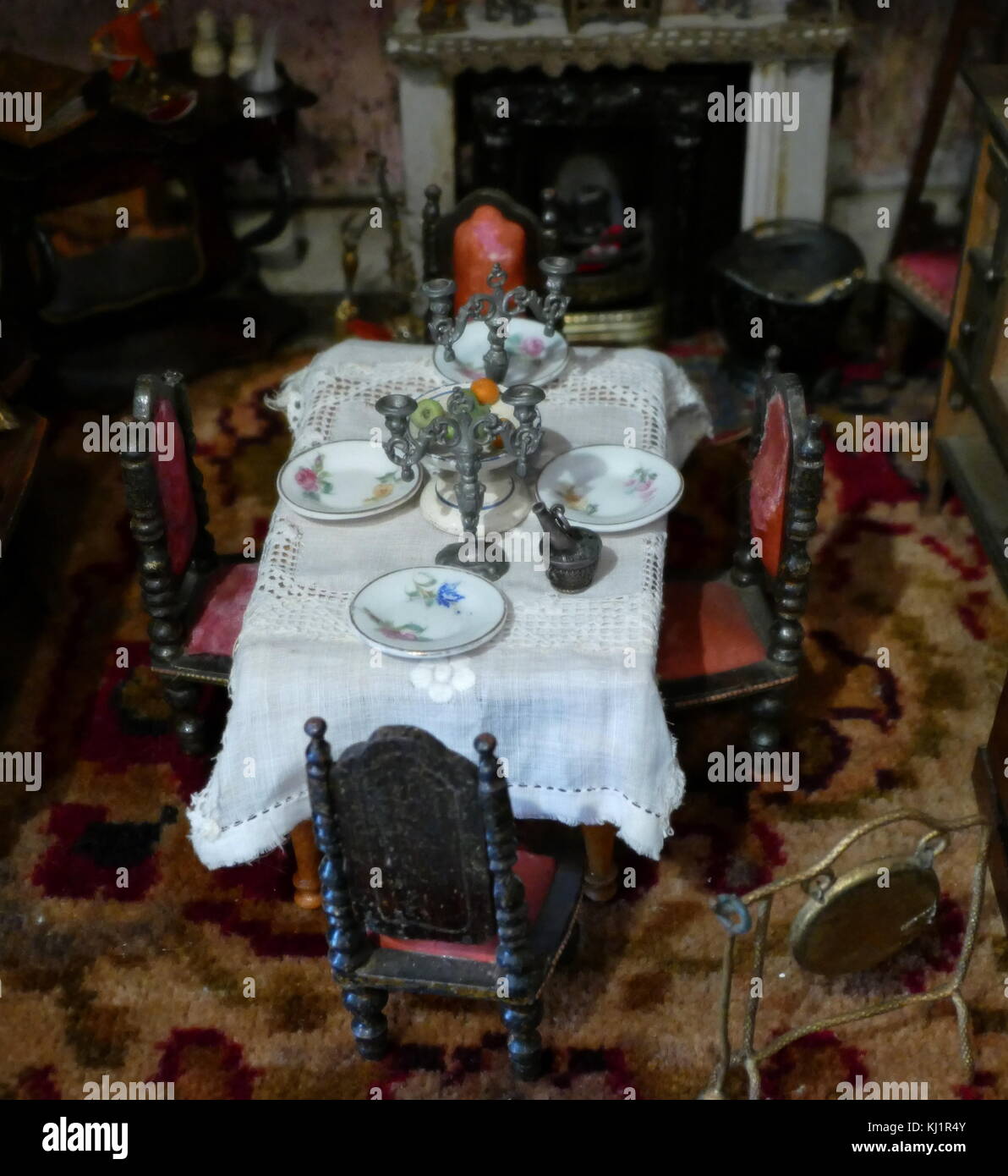 Tregear dolls house hi-res stock photography and images - Alamy