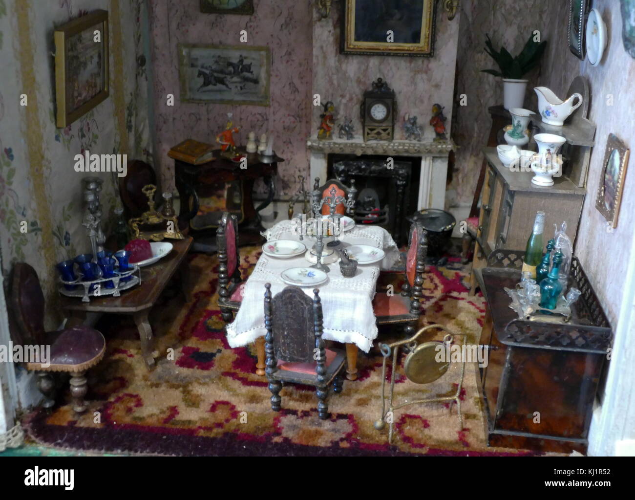 Interior of an early Victorian Dolls House (Tregear Manor, Cornwall ...