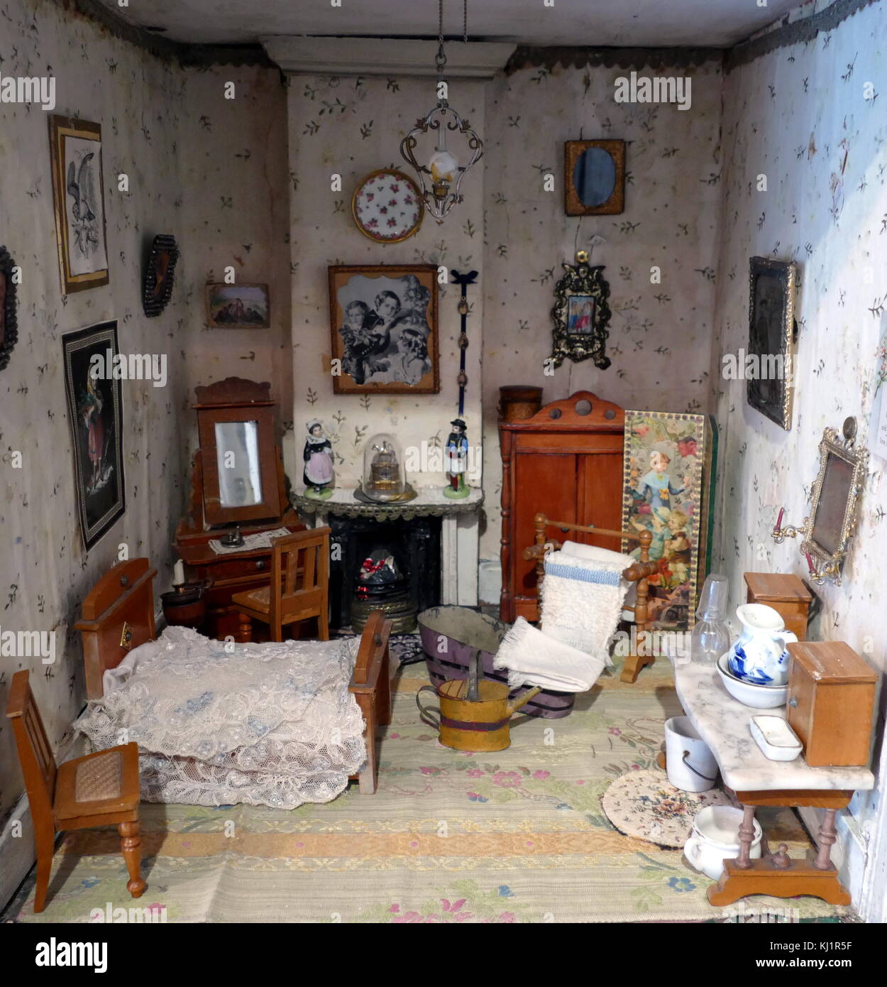 Interior of an early Victorian Dolls House (Tregear Manor, Cornwall ...