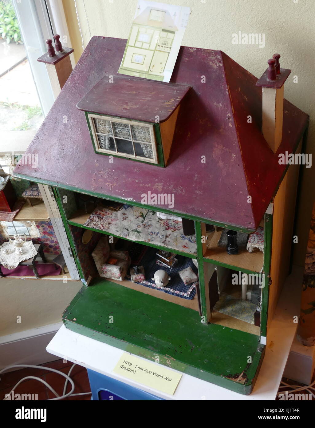 1919 Post First World war, British Dolls House (the Bexton Stock Photo ...