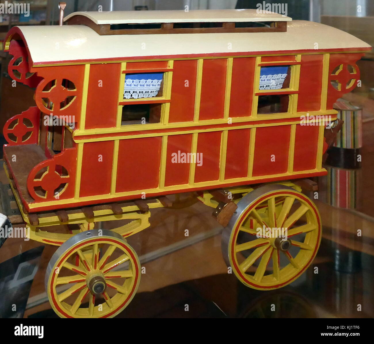 Gypsy house hi-res stock photography and images - Alamy