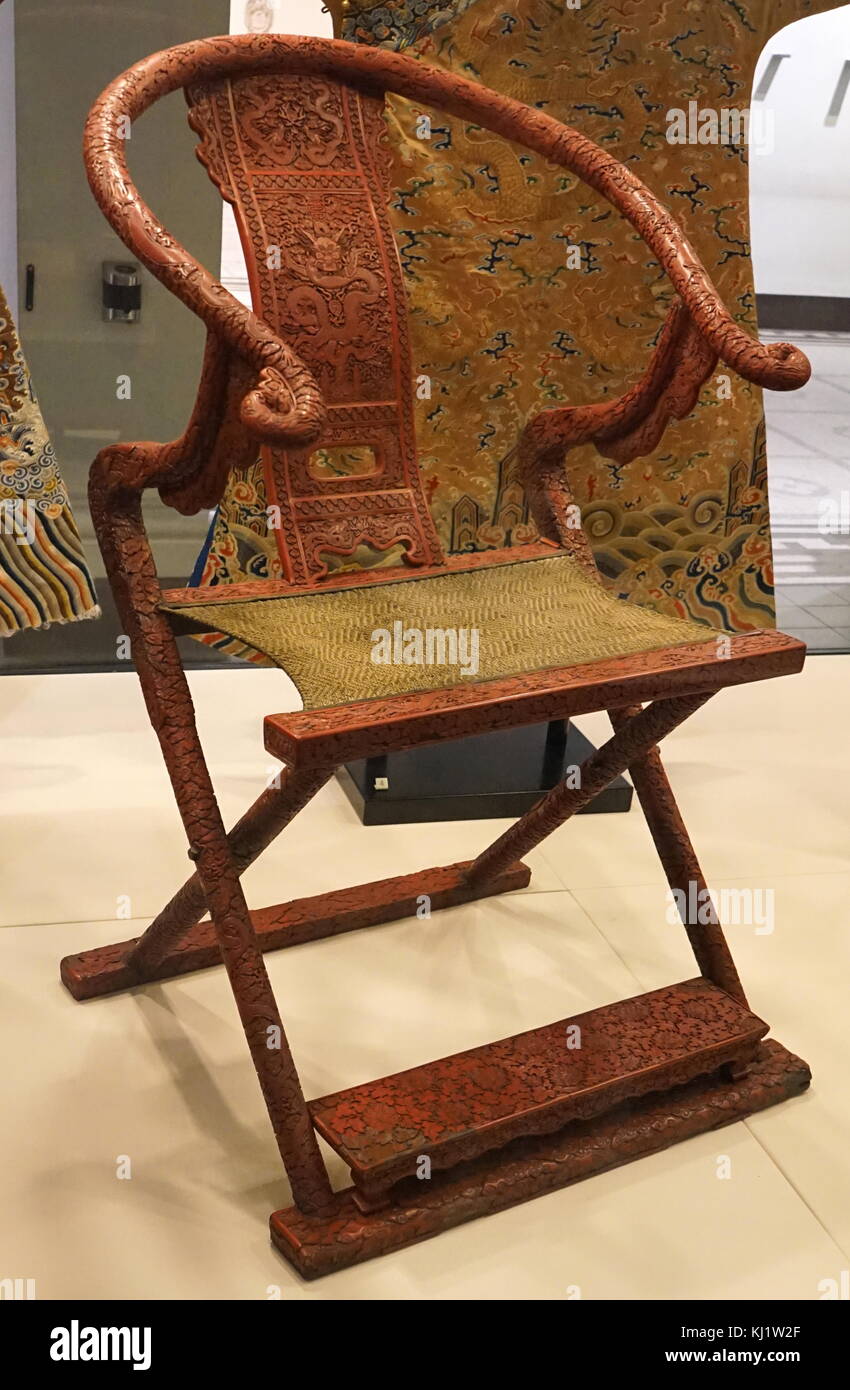 Chinese emperor chair hi-res stock photography and images - Alamy