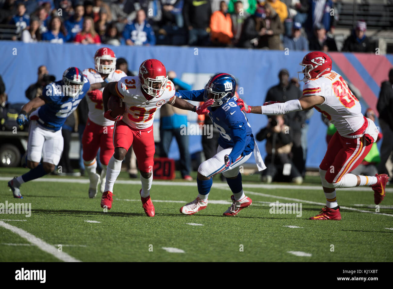 East Rutherford, New Jersey, USA. 19th Nov, 2017. Kansas City Chiefs ...