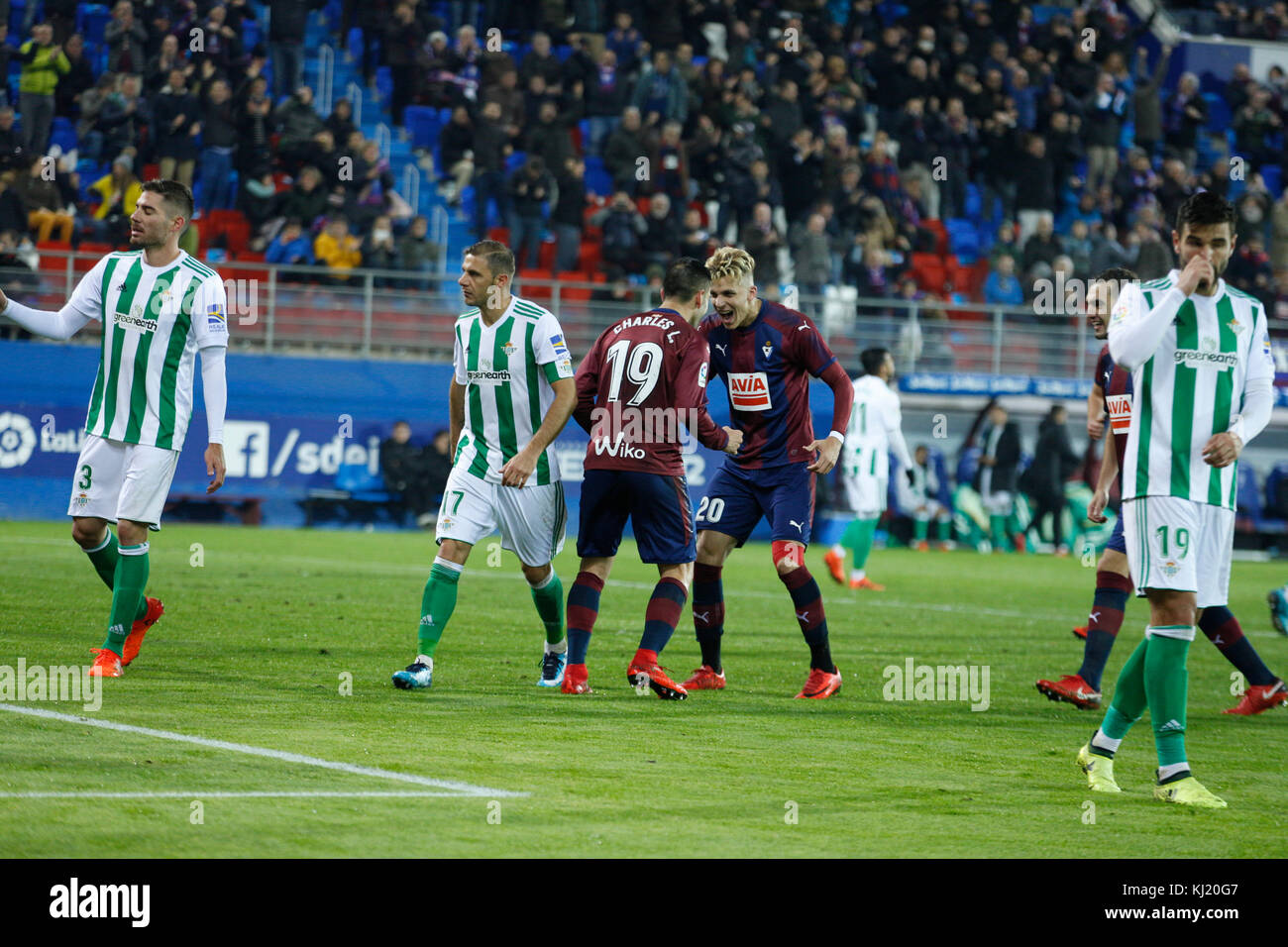 Eibar, Spain. 20th Nov, 2017. (19) Charles Dias de Oliveira celebrate ...