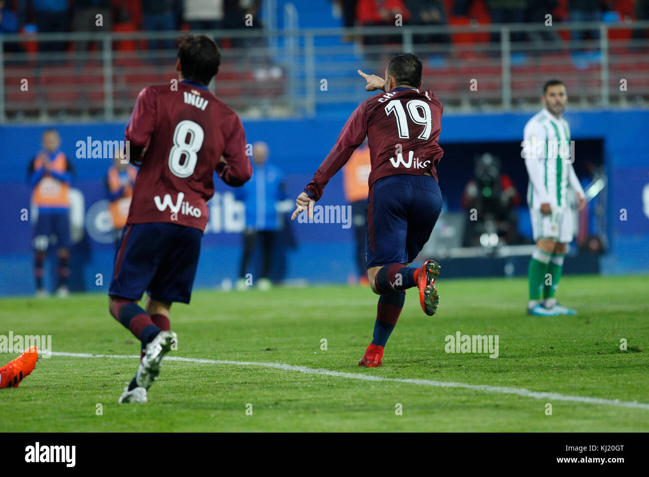 Eibar, Spain. 20th Nov, 2017. (19) Charles Dias de Oliveira celebrate ...