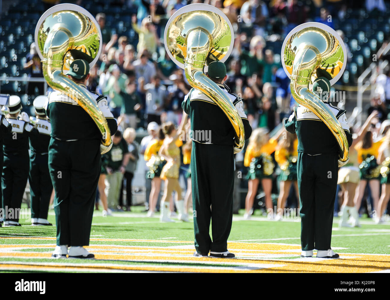 Waco, Texas, USA. 18th Nov, 2017. Baylor Bears band members perform ...