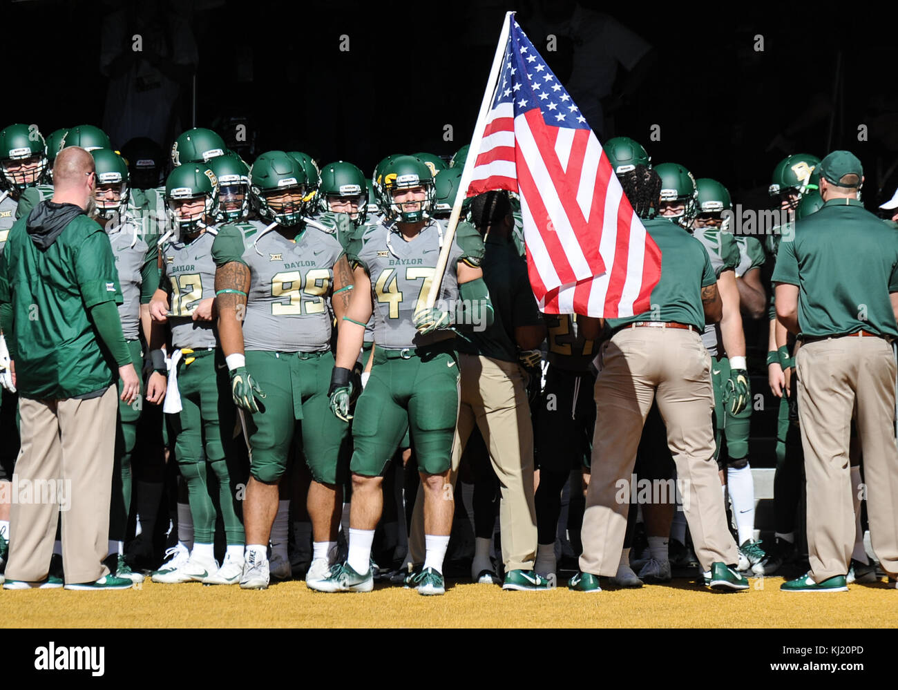 Waco, Texas, USA. 18th Nov, 2017. Baylor Bears fullback Kyle Boyd (47 ...