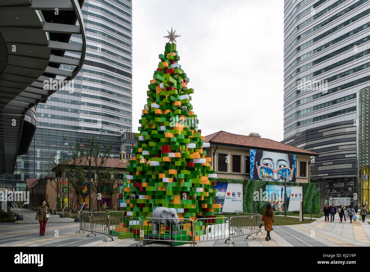 Shanghai, Shanghai, China. 20th Nov, 2017. :(EDITORIAL USE ONLY. CHINA ...
