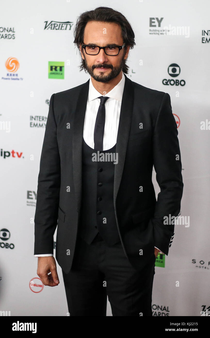 New York, USA. 20th Nov, 2017. Brazilian actor Rodrigo Santoro during ...