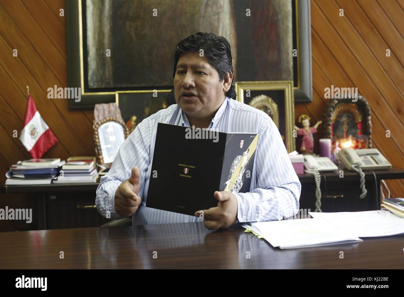 LIMA 19 DE NOVIEMBRE DEL 2017 ENTREVISTA Edwin Oviedo PRESIDENTE DE LA ...