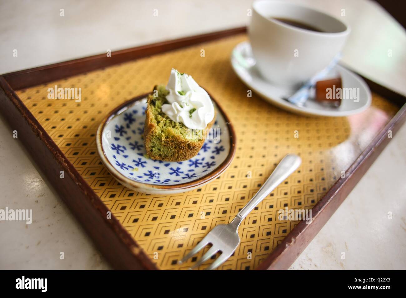 Hakone, Japan. 21st Nov, 2017. Matcha cake and coffee from Gora Hana ...