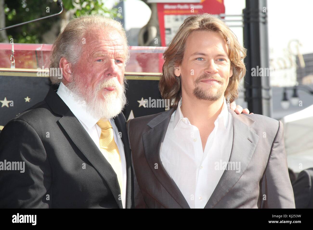 Hollywood, California, USA. 20th Nov, 2017. I15940CHW.Nick Nolte ...