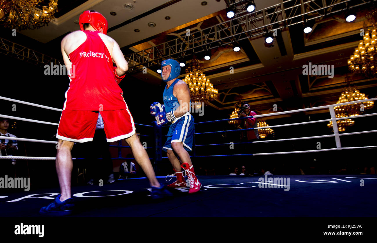 White collar boxing hi-res stock photography and images - Alamy