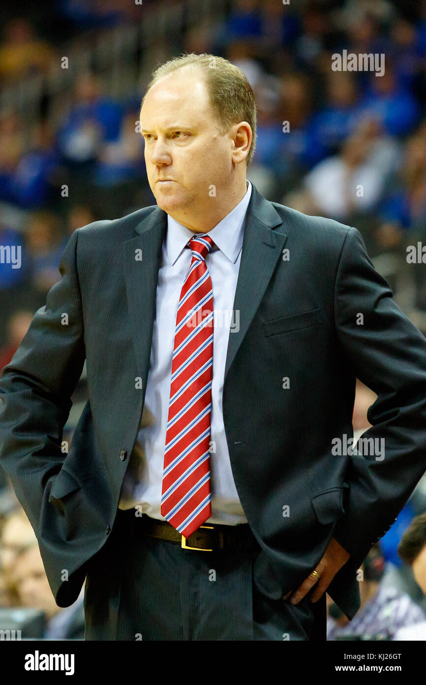 Kansas City, MO. U.S. 20th Nov, 2017. Wisconsin Badgers head coach Greg ...