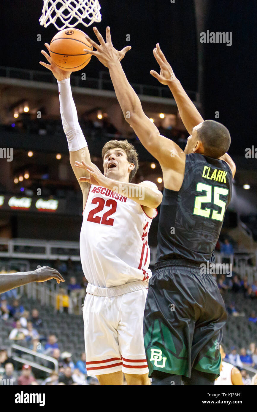 Kansas City, MO. U.S. 20th Nov, 2017. Wisconsin Badgers forward Ethan ...