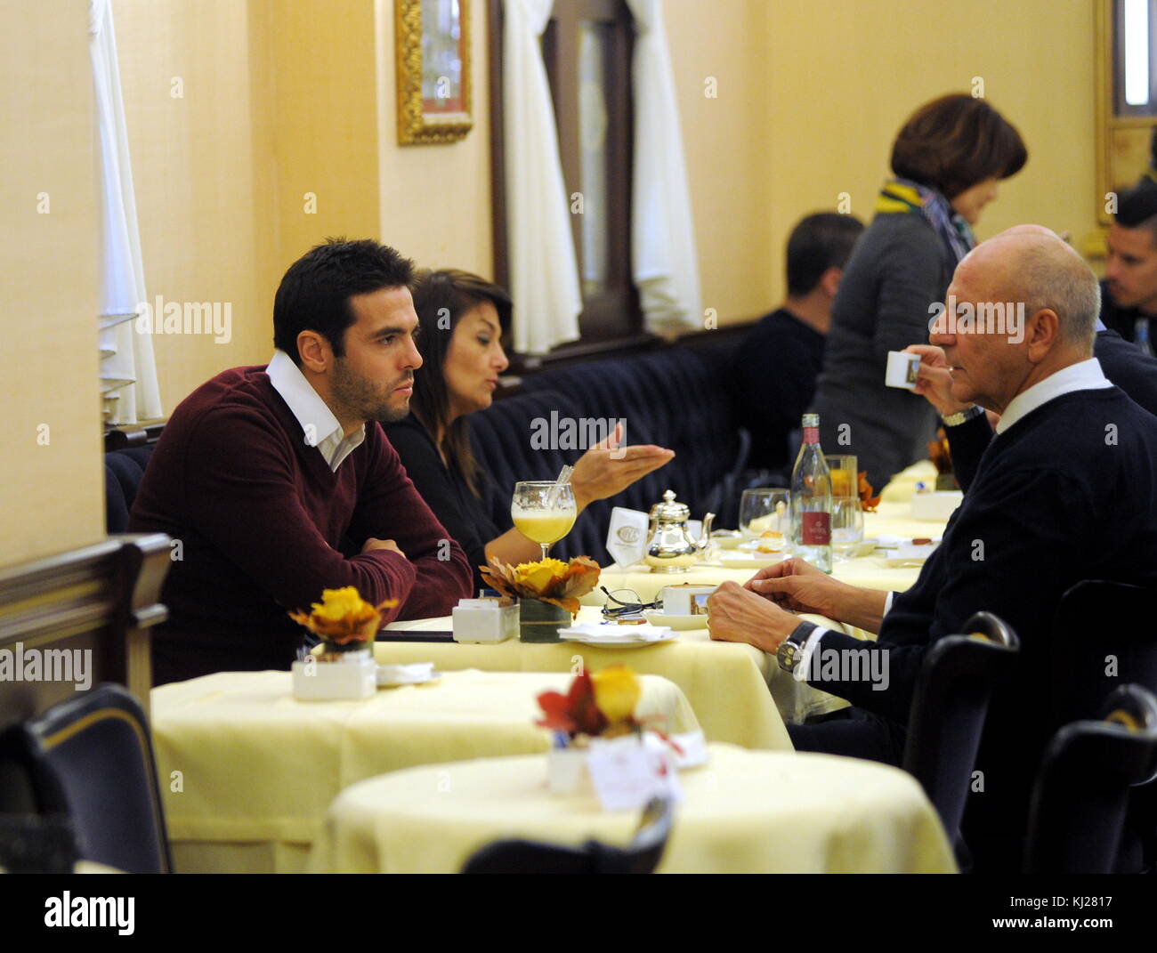 Milan, Ricardo Kaka at the bar with his father Ricardo Kaka, a former ...