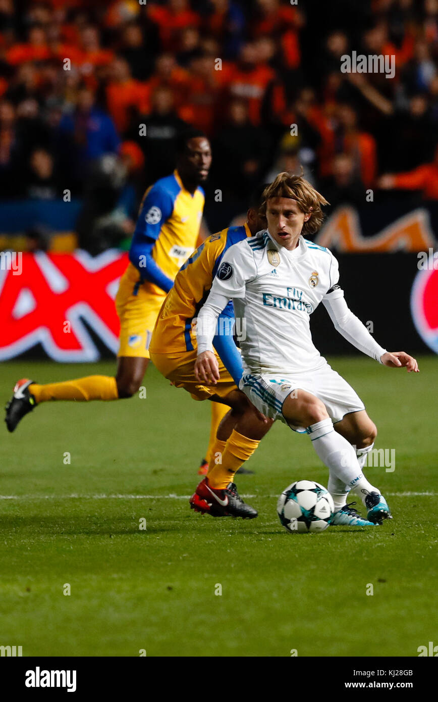 Luka modric real madrid in hi-res stock photography and images - Alamy