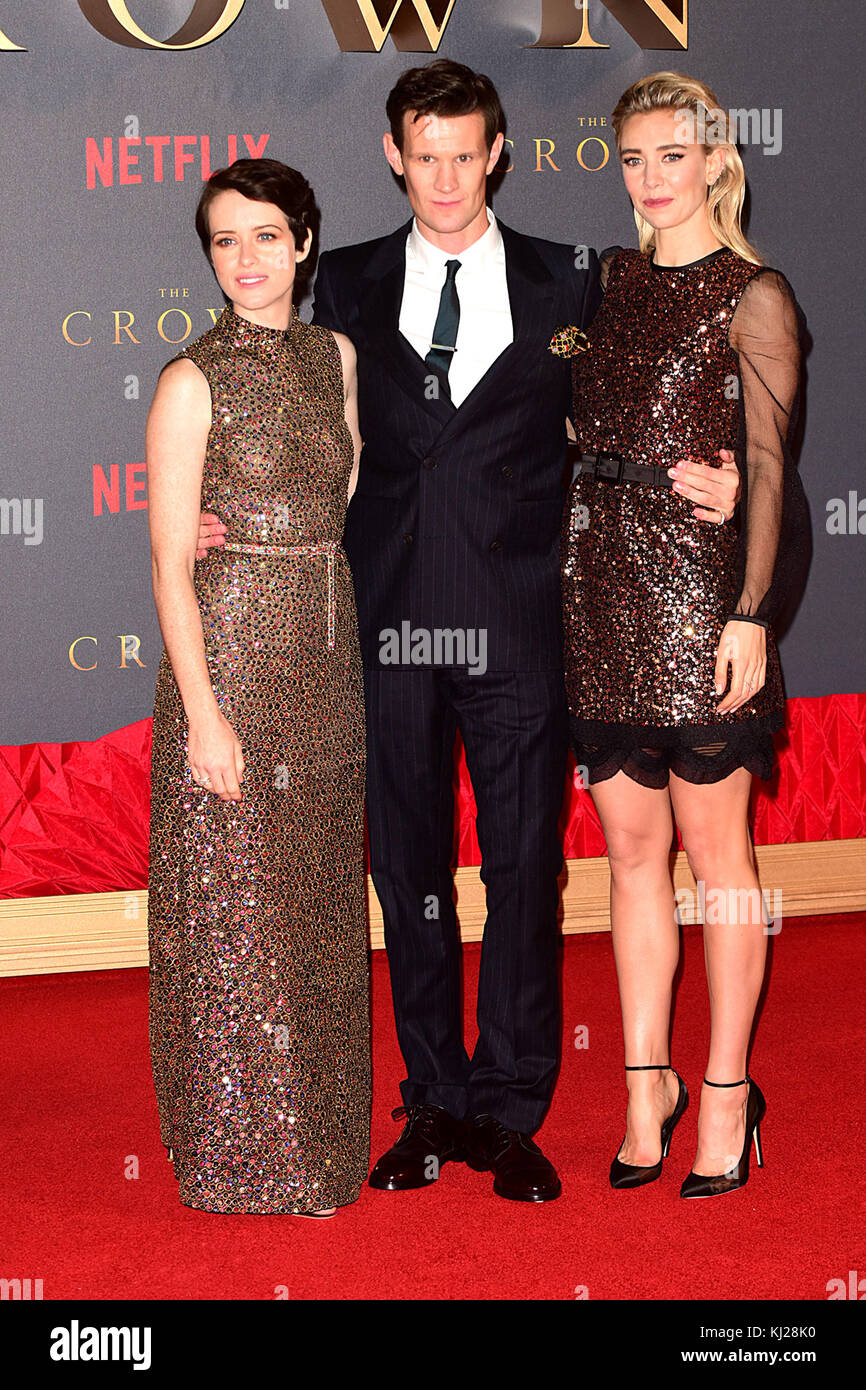 Claire foy and vanessa kirby the crown hi-res stock photography and ...