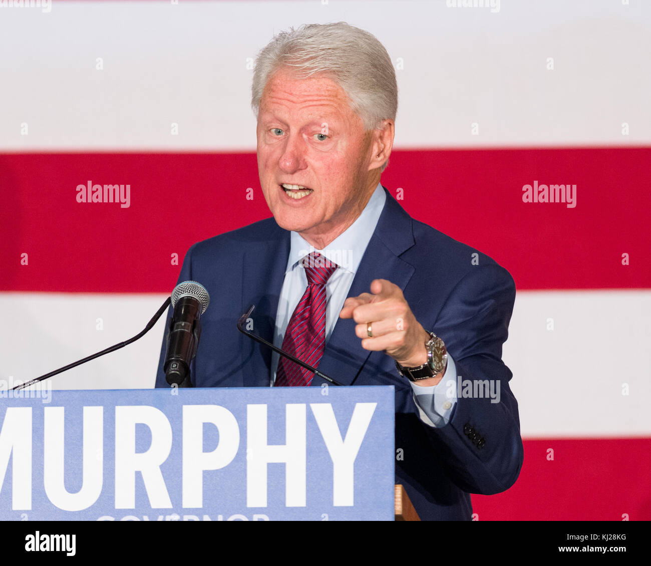 Paramus, New Jersey, USA. 24th Oct, 2017. Former President Bill Clinton ...