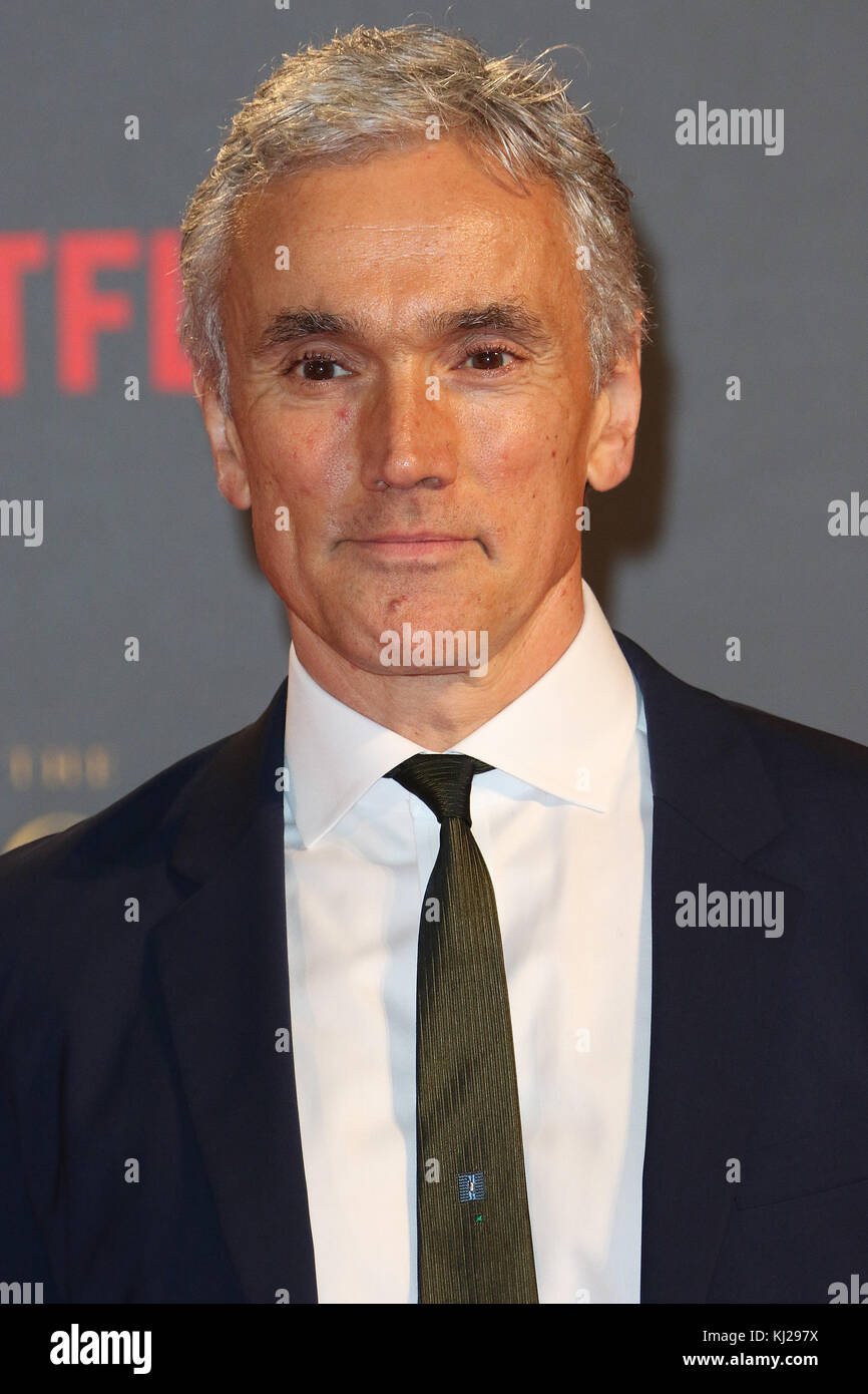 London, UK. 21st Nov, 2017. Ben Miles, The Crown - Season 2 World ...