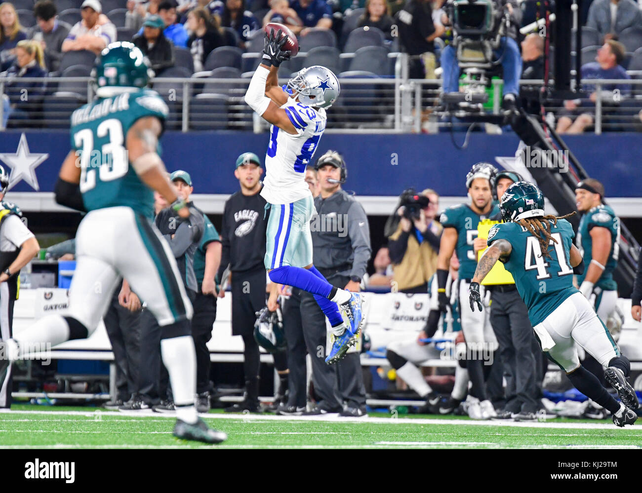 November 19, 2017: Dallas Cowboys wide receiver Terrance Williams #83 ...