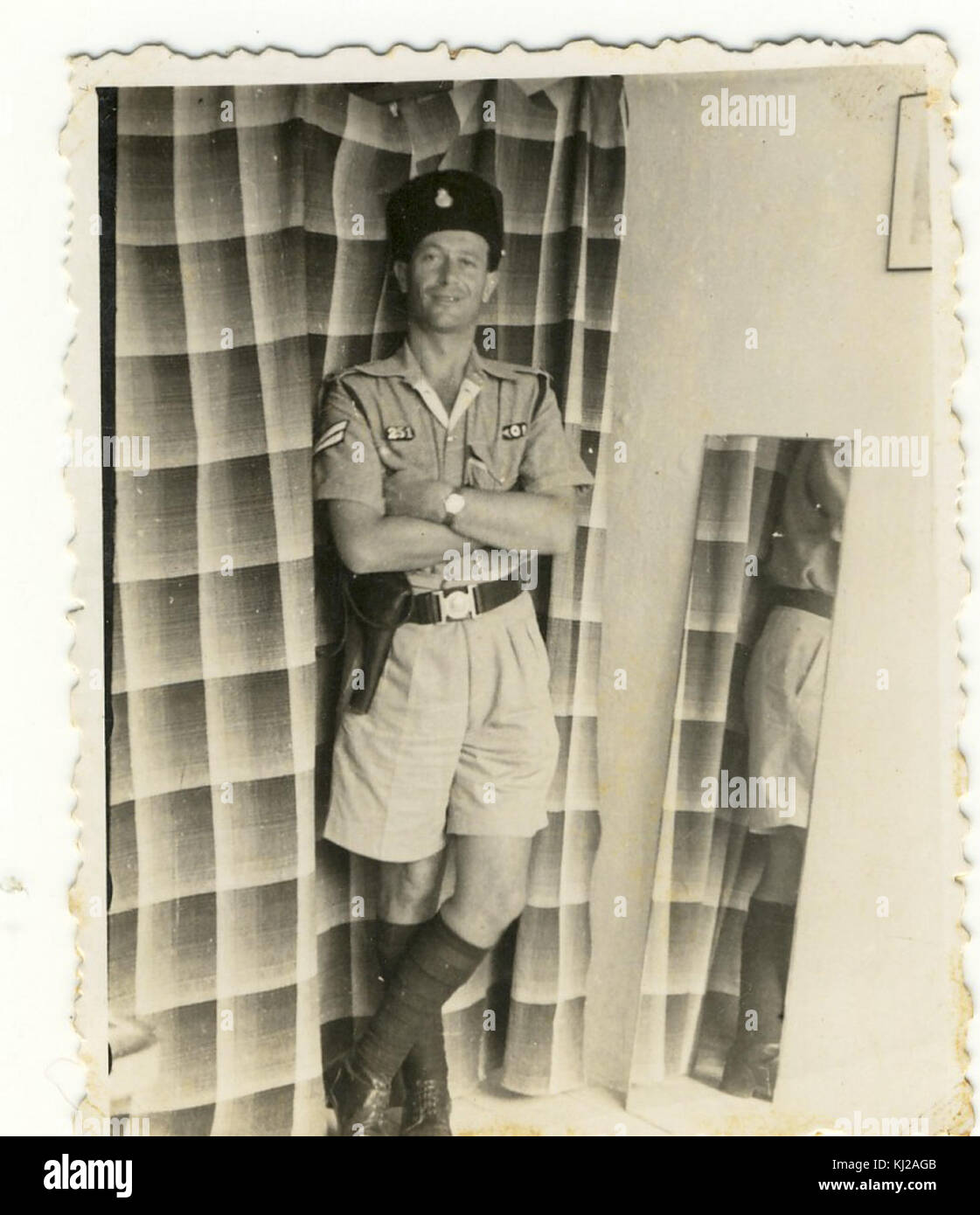Israel 14961 shlomo kramer in uniform with kulpak hat Stock Photo - Alamy