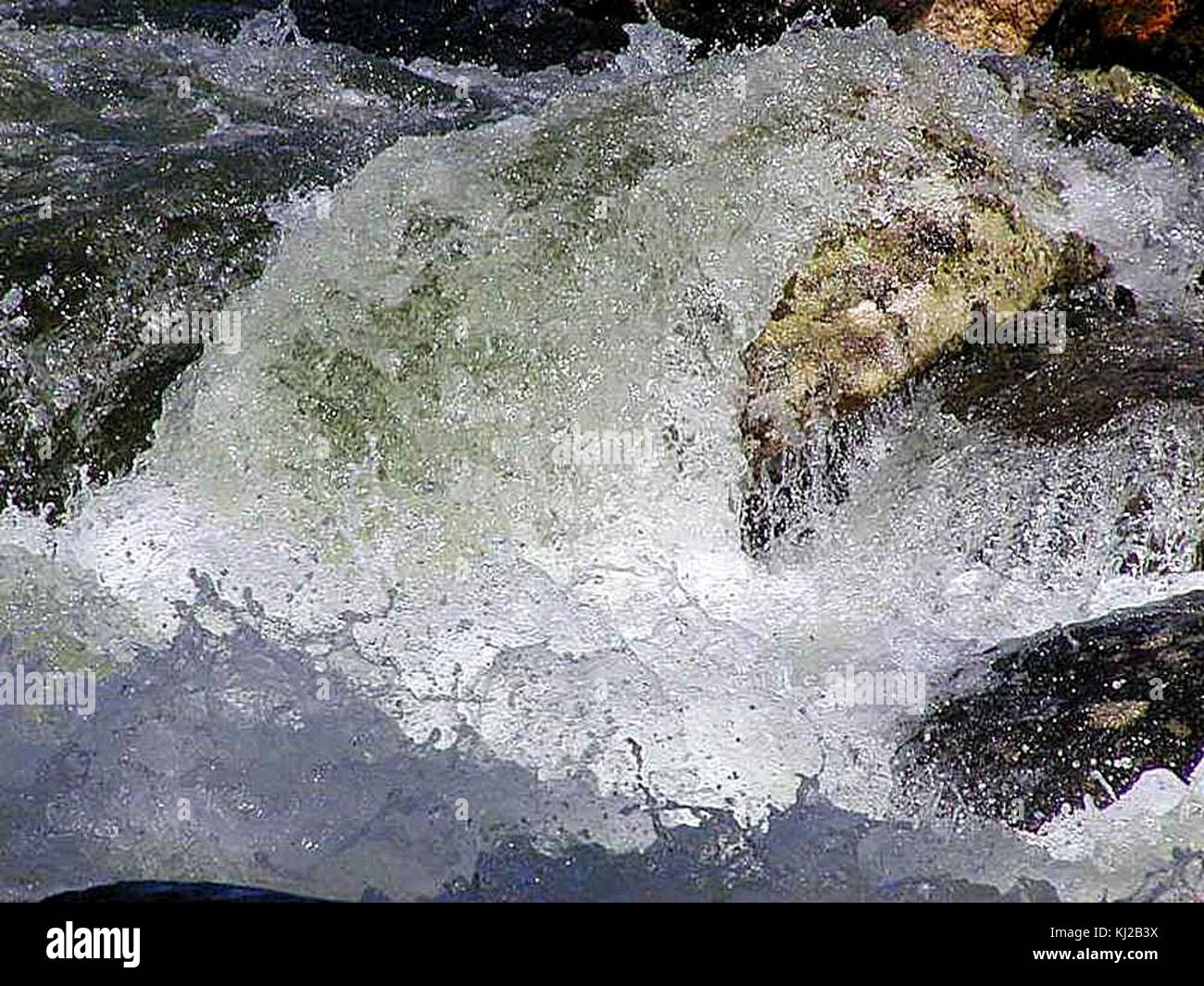 Rock water stream Stock Photo - Alamy