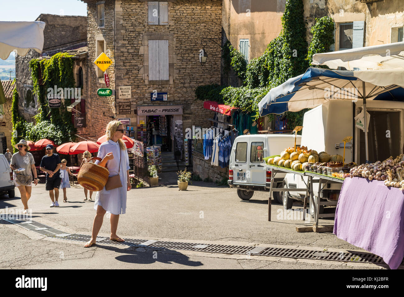 Street market, Gordes, Provence, France, Europe Stock Photo - Alamy
