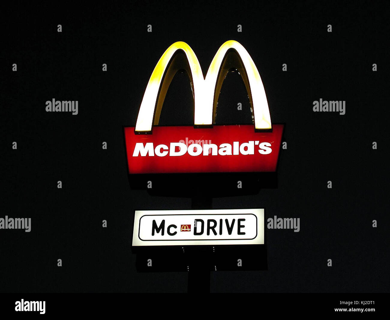 Mc Donalds sign Stock Photo - Alamy