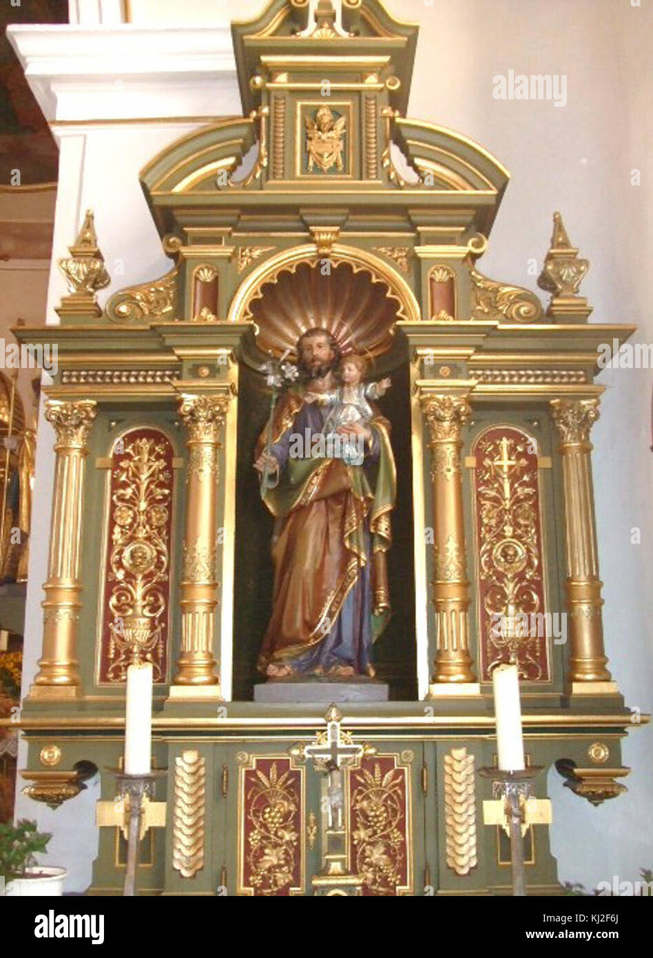 Side altar hi-res stock photography and images - Alamy