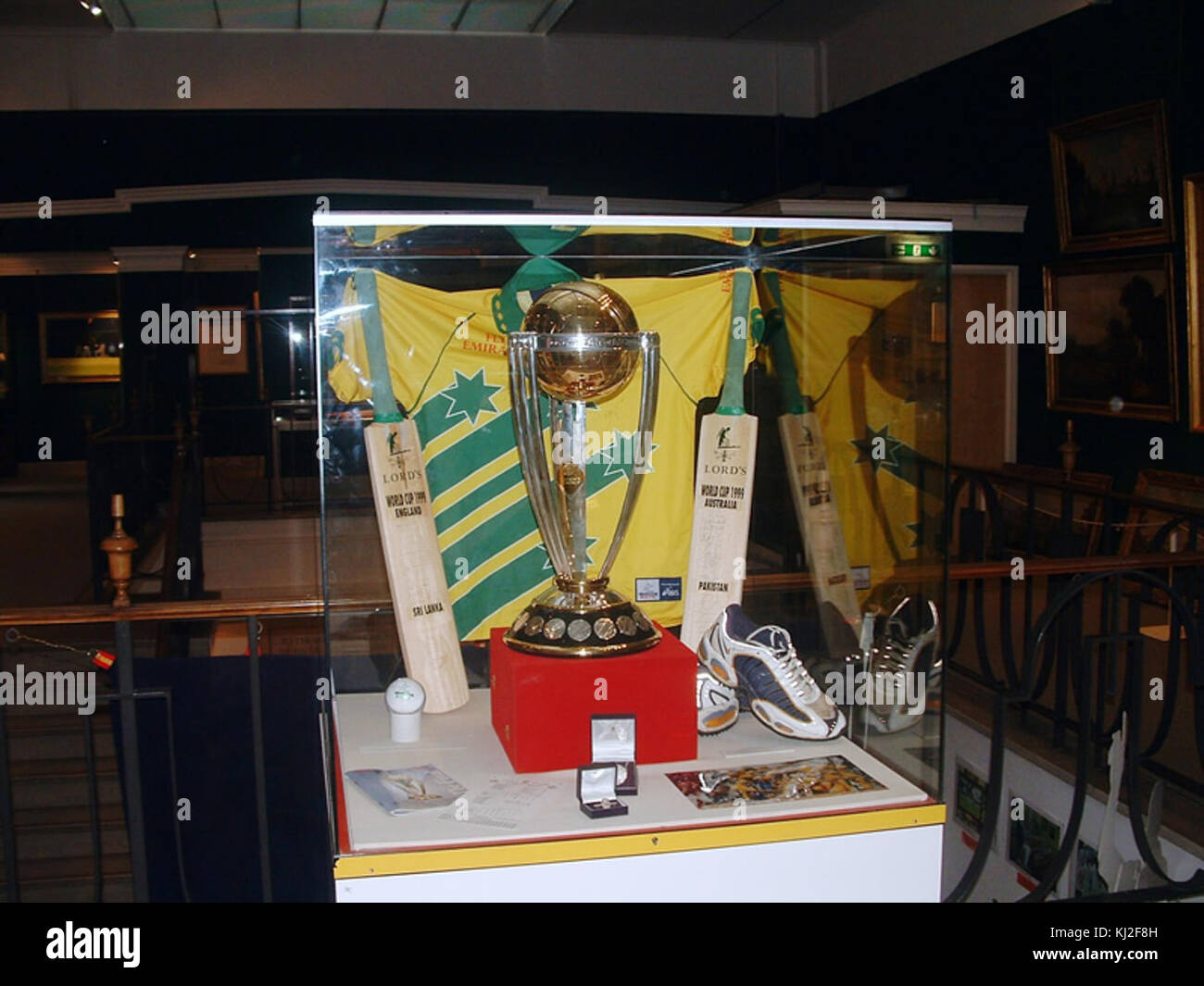 Cricket World Cup Trophy Stock Photo - Alamy