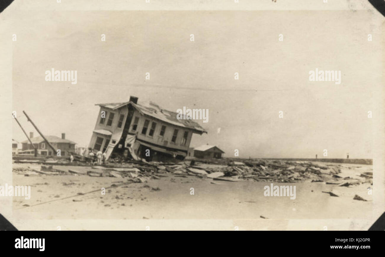 Galveston Hurricane 1915 wrecked home Stock Photo - Alamy
