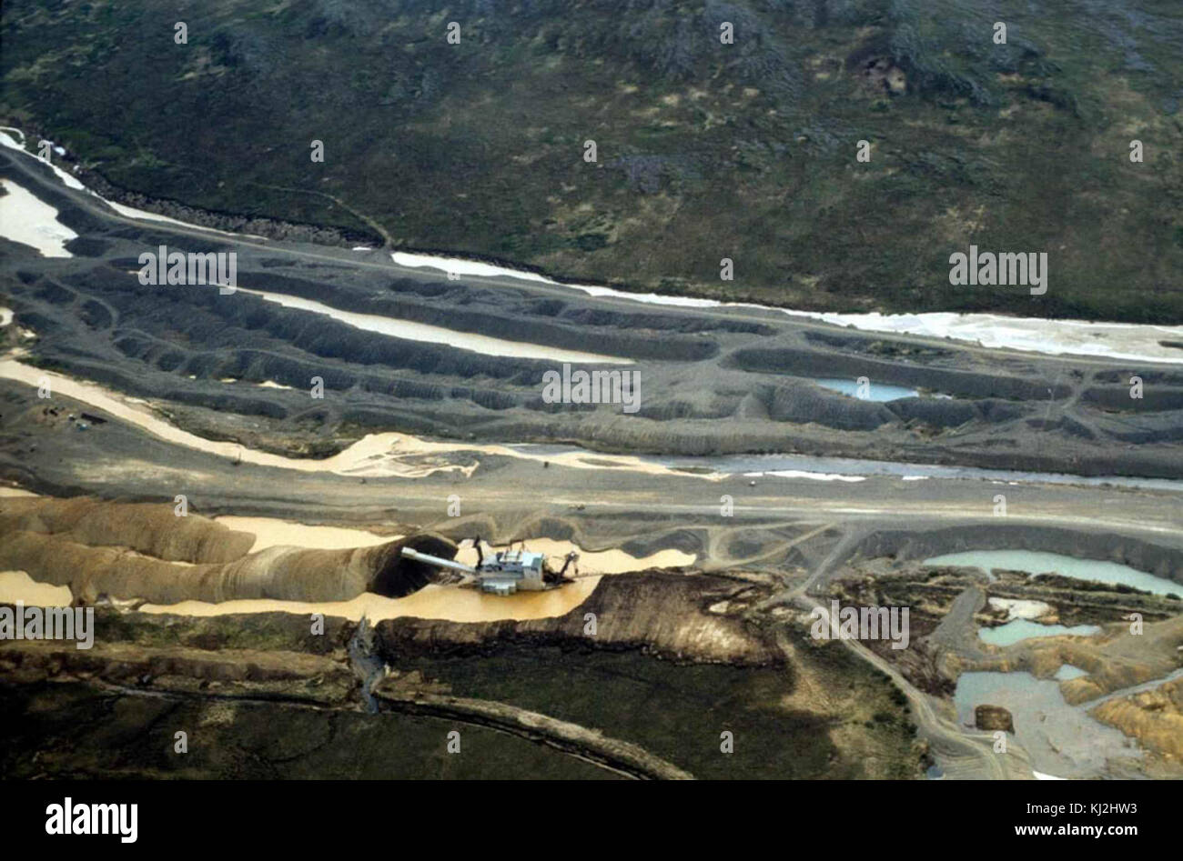 Platinum mining hi-res stock photography and images - Alamy